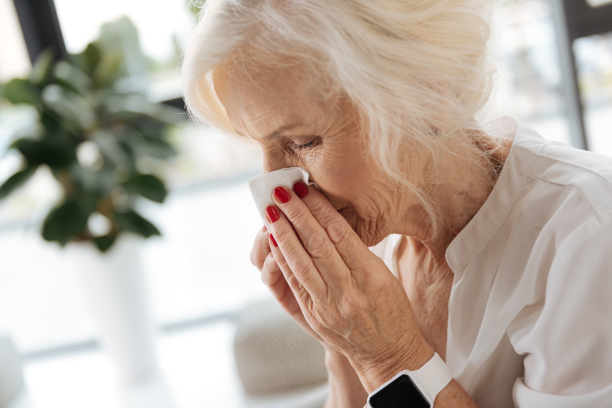 He Stifled a Sneeze…and This Happened - Institute for Natural Healing